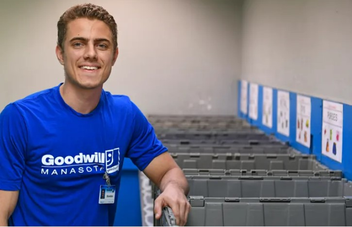 Hope and hard work: Season of Sharing helps young Sarasota man bounce ...