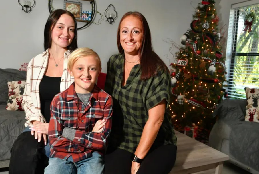 A simple accident: Venice woman helped by Season of Sharing after ...